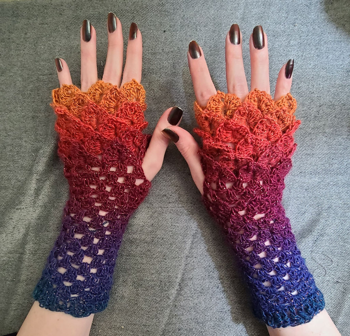 'Burning Flame' Fingerless Gloves – Wandering Moon Crafters Guild
