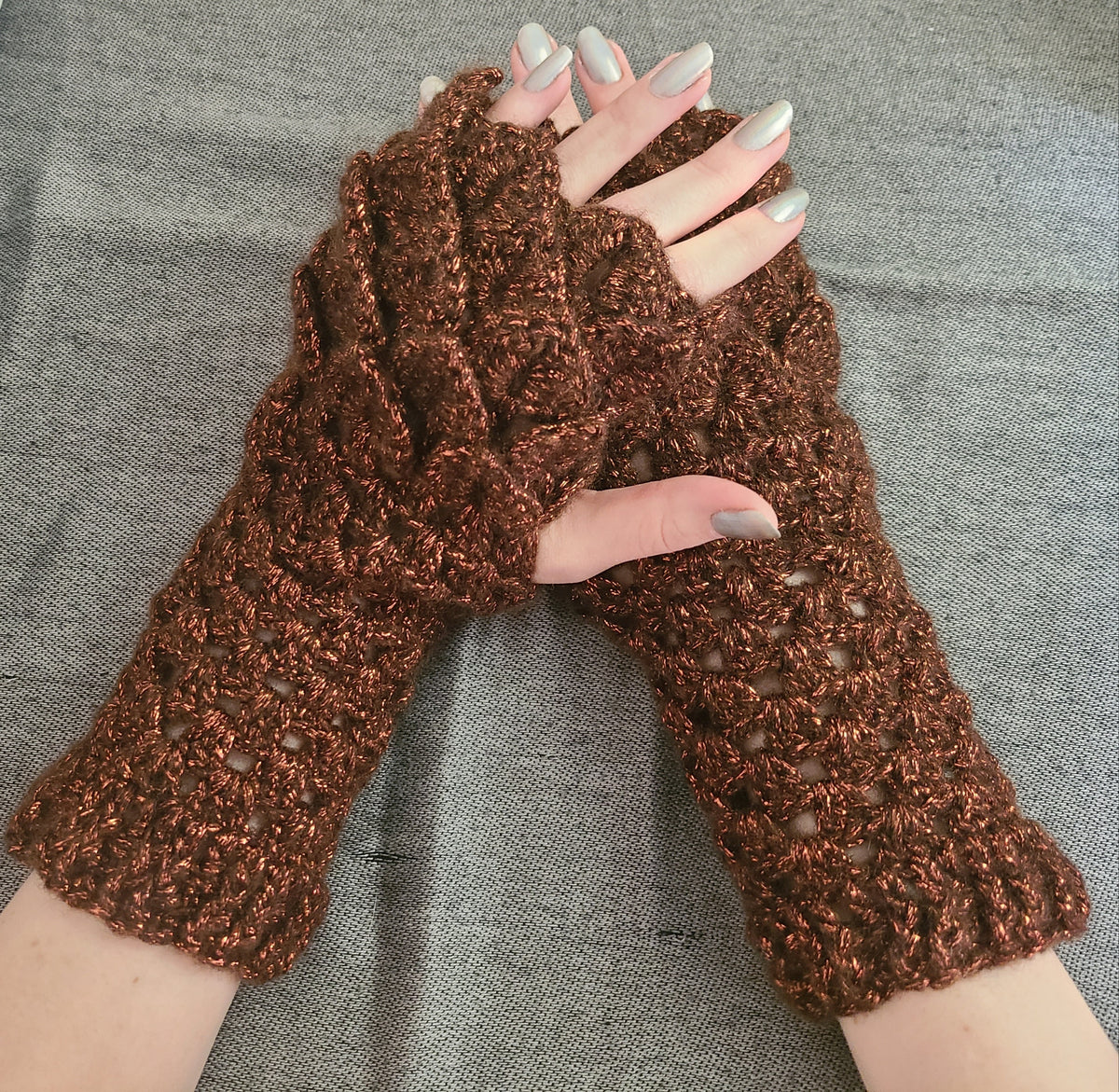 'Chromatic Dragon' Fingerless Gloves – Wandering Moon Crafters Guild